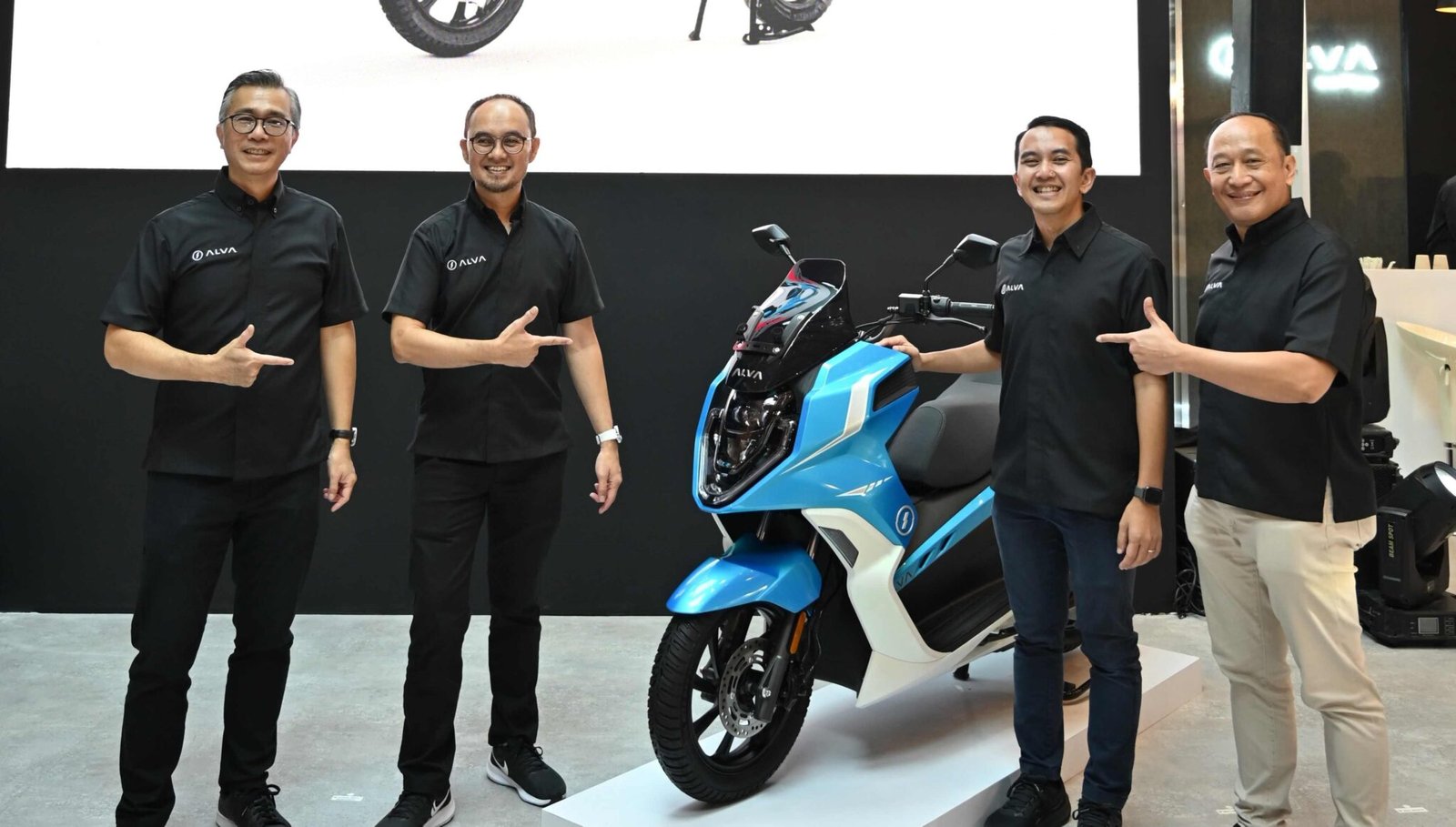 Begini Spesifikasi Motor Listrik Alva One XP, Harga Rp38,5 Juta ...