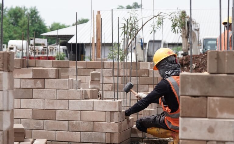 Melirik Bata Interlock Presisi SIG untuk Rumah Ramah Lingkungan ...