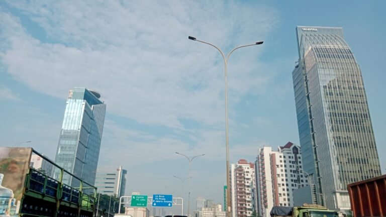 Bisnis Perkantoran Roda Vivatex Melenggang, Tumbuh 10 Persen - Landbank ...